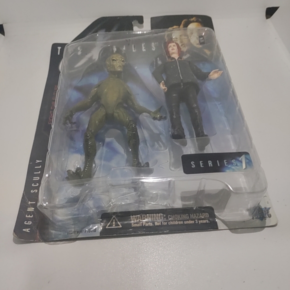 McFarland | Toys | The X Files Series Agent Scully W Alien Fight The ...